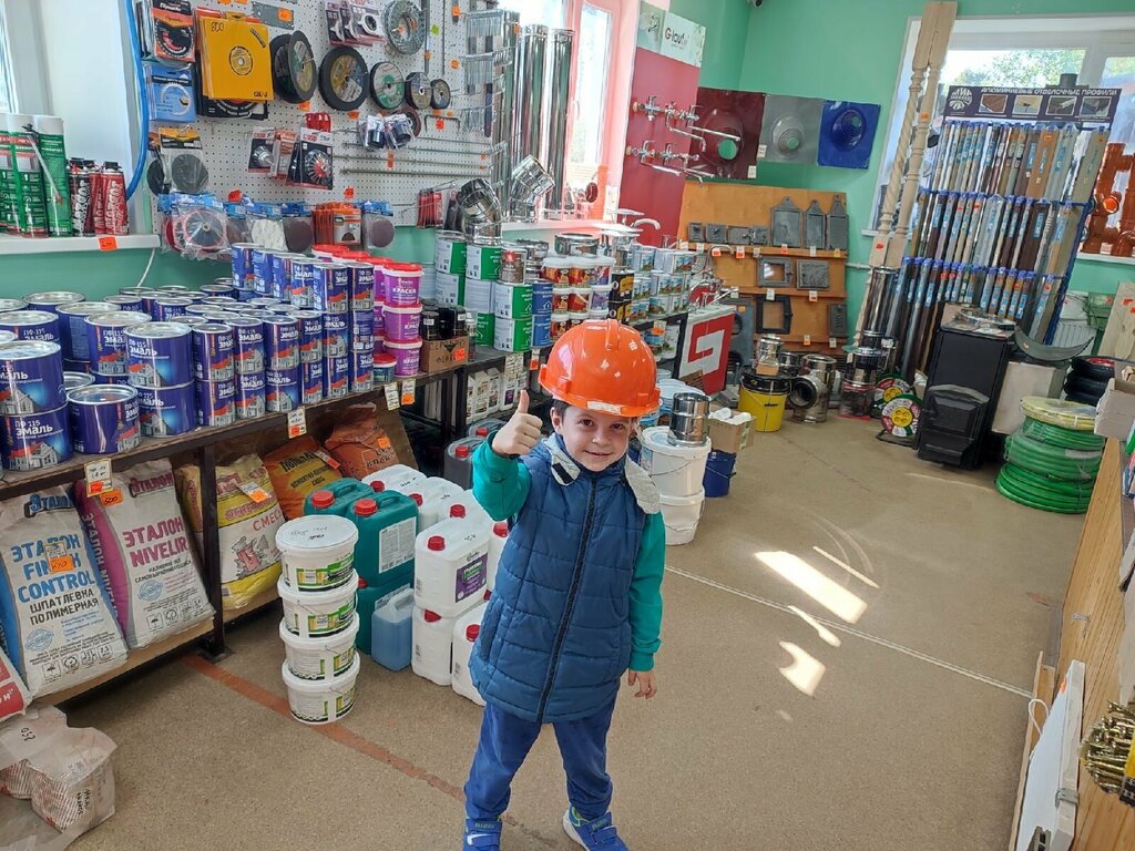 Yapı mağazası Стройбаза у Палыча, Pustoshka, foto