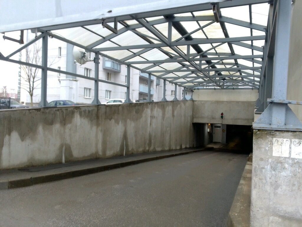 Garajlar ГК Шуваловский 16, Saint‑Petersburg, foto