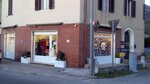 Pensare Positivo Sartoria e Abbigliamento (Tuscany, Lucca, Camaiore, Capezzano Piànore), giyim mağazası  Toskana'dan