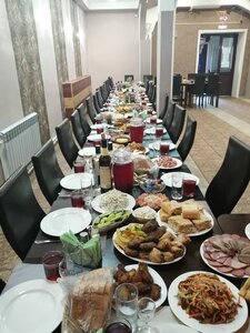 Антураж (ulitsa Poliny Osipenko No:36), kafe  Kirensk'ten