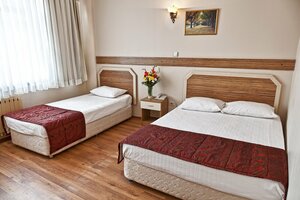 Star Holiday Hotel (İstanbul, Fatih, Divanyolu Cad., 10), otel  İstanbul'dan