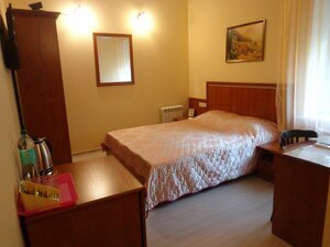 Gubernia (ulitsa Oktyabrskoy Revolyutsii No:12А, Smolensk), otel  Smolensk'ten