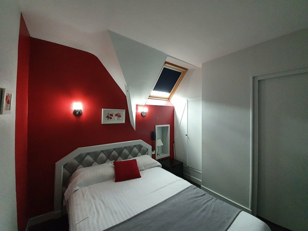 Otel Contact Hôtel du Relais Thouars, , foto