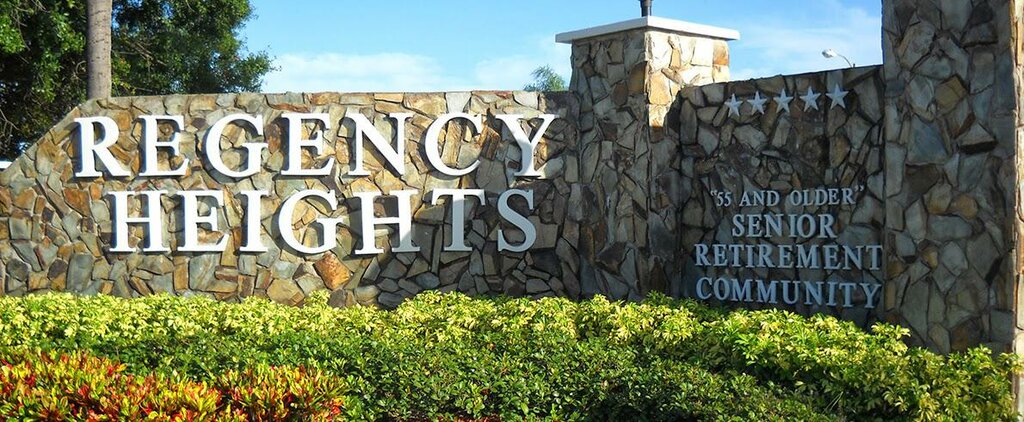 Arazi dizisi Regency Heights, Florida Eyaleti, foto