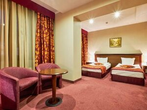 Yantra Grand Hotel -Sharlopov Hotels (Veliko Tarnovo Province, Veliko Tarnovo, Veliko Tarnovo), otel  Tırnova'dan (Veliko‑Tırnovo'dan)
