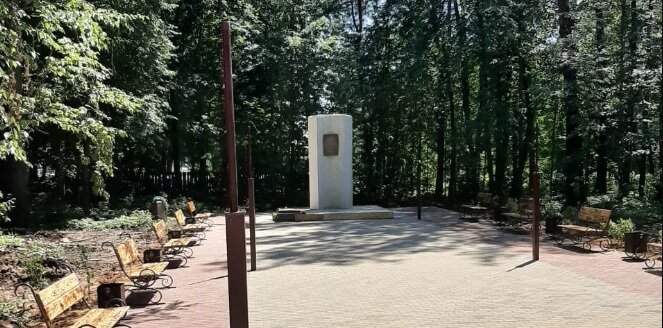 Anıt, heykel Русскому этнографу, краеведу - Владимиру Добровольскому, Smolenskaya oblastı, foto