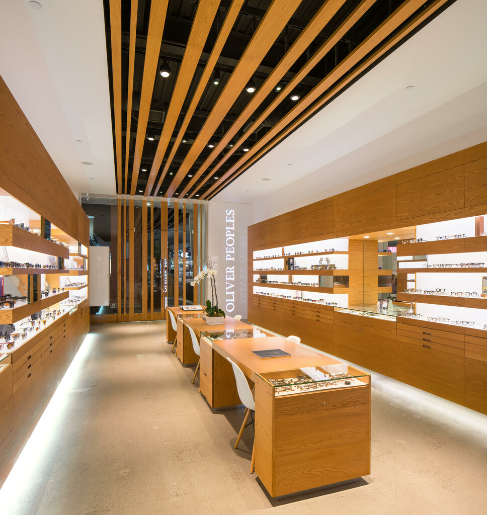 Giyim mağazası Oliver Peoples, Kaliforniya Eyaleti, foto