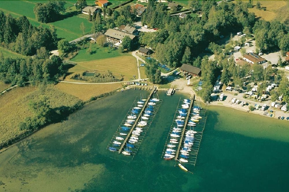 Otel Zum Fischer am See, Bavyera, foto