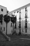 Palazzo Morese Apartments (Campania, Salerno, Via Duomo, 41), otel  Salerno'dan