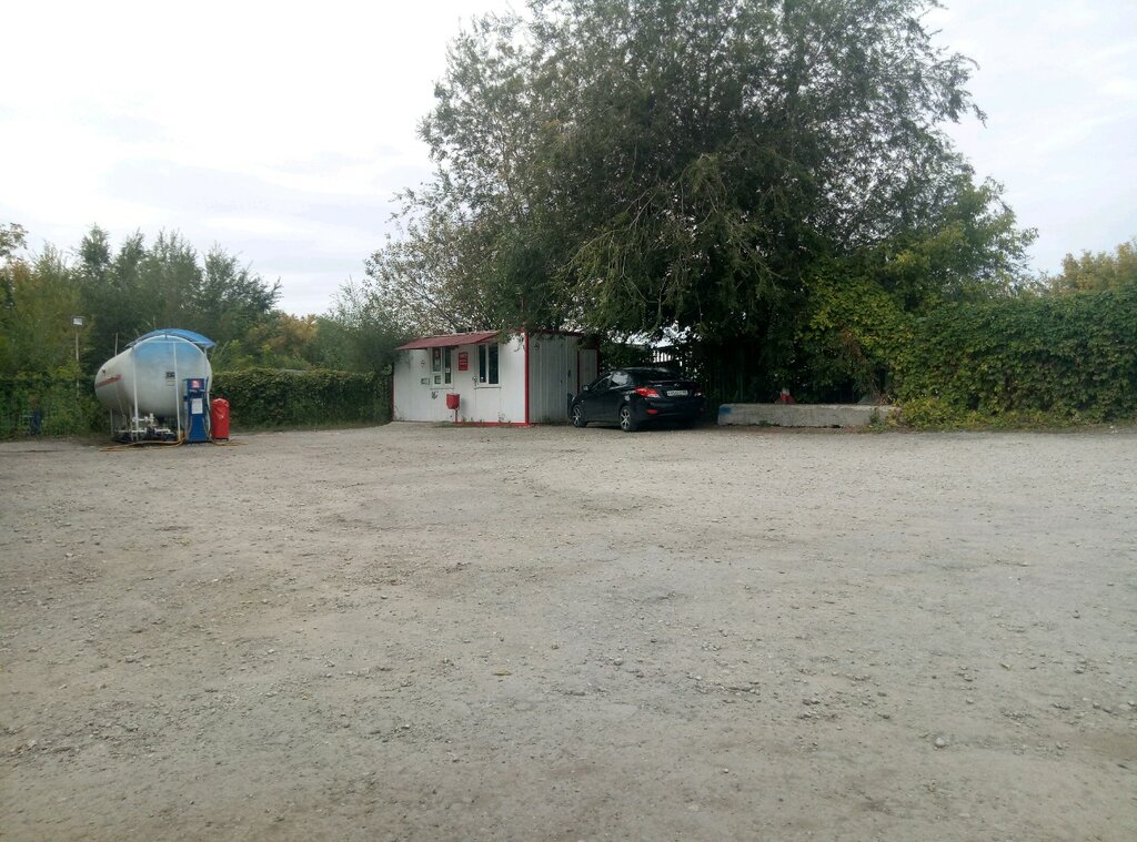 Benzin istasyonu МБК, Tolyatti (Togliatti), foto