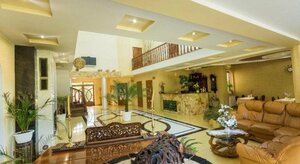 Sunrise Boutique hotel (vulytsia Bohdana Khmelnytskoho No:83), otel  Beregove'den