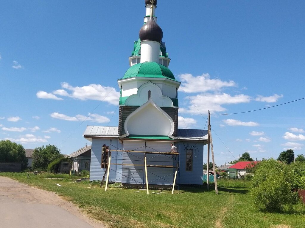 Ortodoks kiliseleri Tserkov Troitsy Zhivonachalnoy V Golovino, Yaroslavskaya oblastı, foto
