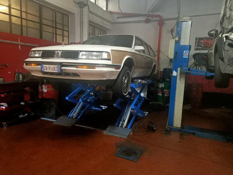 Otomobil servisi Officina Gommista Climatizzazione Auto, Milano, foto