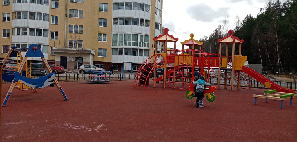 Konut blokları ZhK Olimp, Vsevolgsk, foto