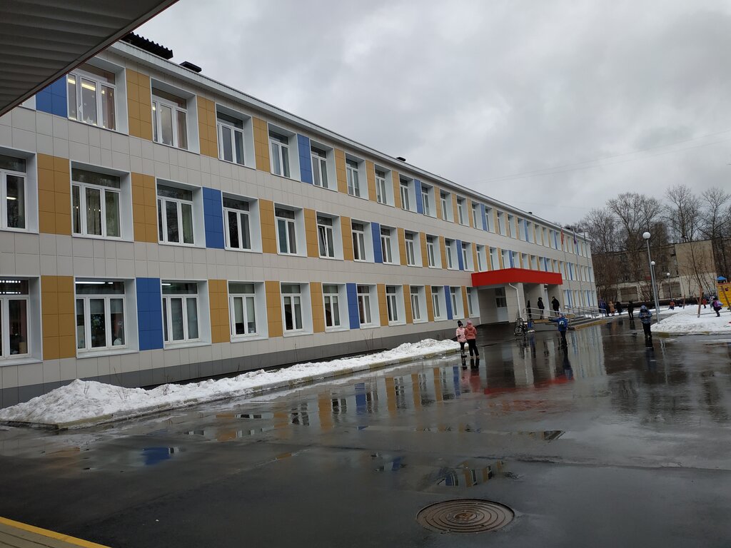 Ortaokul Mbou Secondary school № 6, building 1, Mytişçi, foto