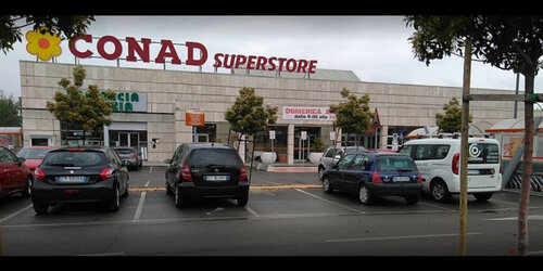 Alışveriş merkezleri Supermercati Cronos - Conad, Parma, foto