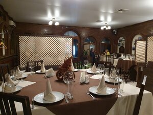 Balkan Grill (улица Дражинского No:46Б), restoran  Yalta'dan
