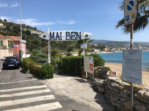 Kafe Maiben, Ligurya, foto