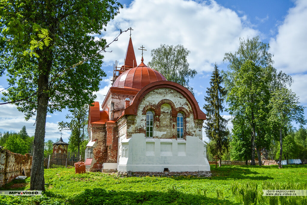 Ortodoks kiliseleri Церковь Покрова Пресвятой Богородицы, Novgorodskaya oblastı, foto