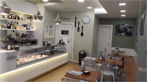 Luna Blu Cafe’ (Apulia, Taranto, Via Liguria), bar  Taranto'dan