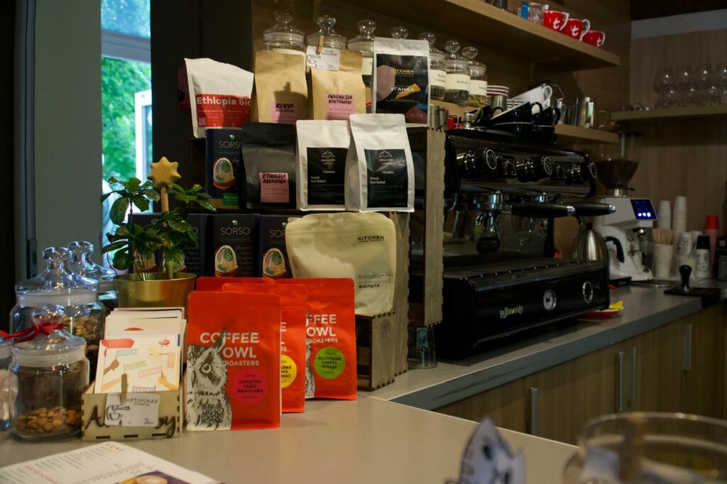 Al götür kahve Coffee Shop Guru Coffee Club, Minsk, foto