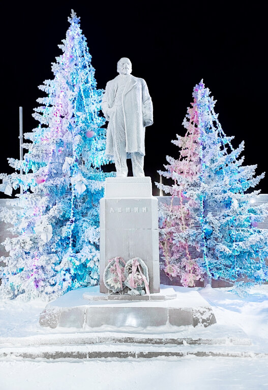 Anıt, heykel Ленину Владимиру Ильичу, Naryan‑Mar, foto