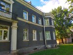 Поликлиника № 72, детское поликлиническое отделение (Shkolnaya ulitsa No:18/8), çocuk poliklinikleri  Saint‑Petersburg'dan