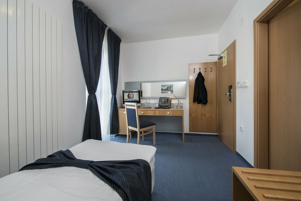 Otel Felicity Garni Hotel, Bratislava, foto
