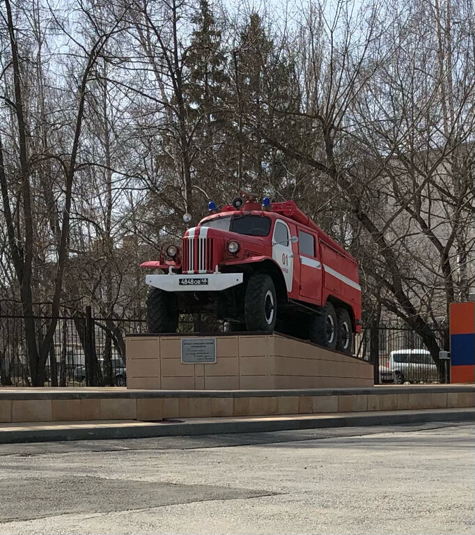 Teknoloji anıtı Огнеборцам всех времён, Lipetsk, foto