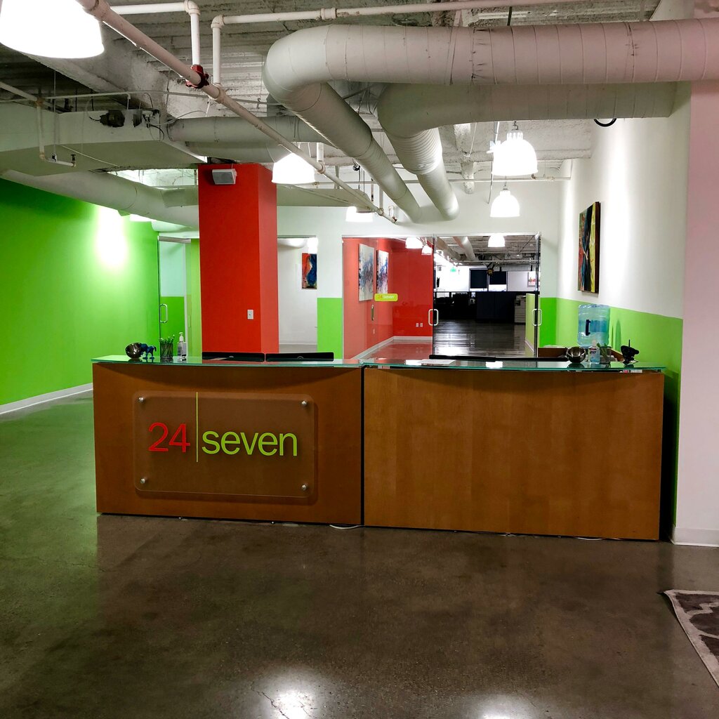 i̇ş ve işçi bulma kurumları 24 Seven Talent, Los Angeles, foto