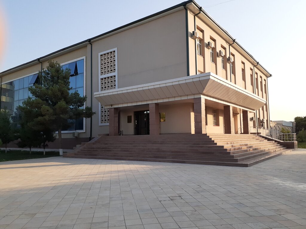 Banka Tsentral'nyy Bank Bukharskiy Filial, Buhara, foto