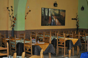 Trattoria Fà Ballà L'Oeucc (Via Pistoia No:19), restoran  Milano'dan
