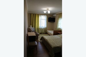 Na Vysokom Beregu (ulitsa 40 let Pobedy No:100/1), otel  Anapa'dan