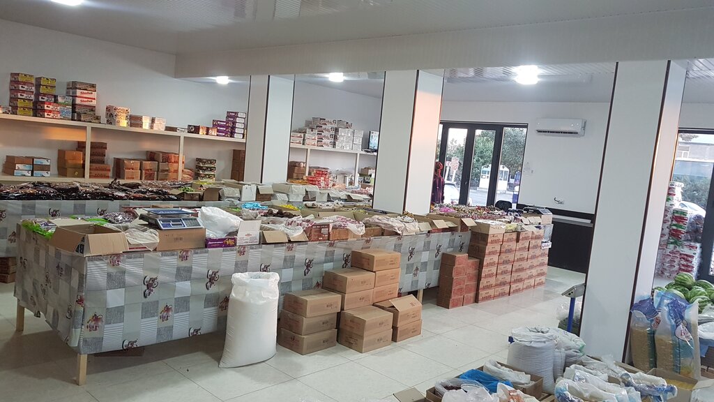 Market Erkin Savdo Optom Market, Buhara eyaleti, foto