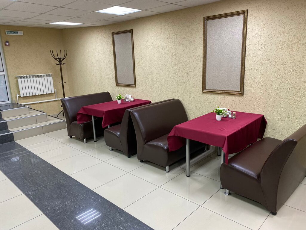 Kafe Кафе Мангал, Kinel, foto