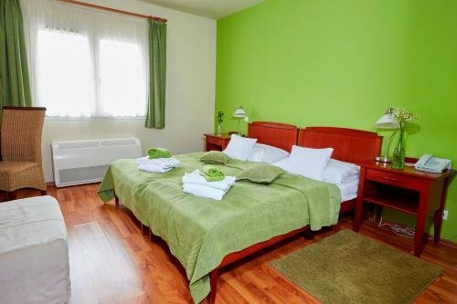 Otel Szent Orbán Erdei Wellness Hotel, Pest, foto