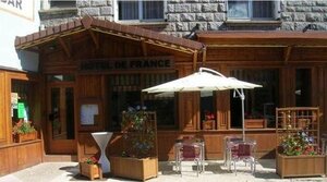 Hôtel de France (Auvergne-Rhône-Alpes, Loire, Arrondissement de Saint-Étienne, Le Bessat, Grande Rue), otel