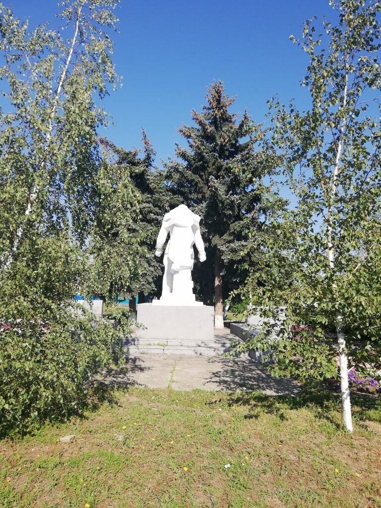 Anıt, heykel Воинам, павшим в Великой Отечественной войне, Rostovskaya oblastı, foto