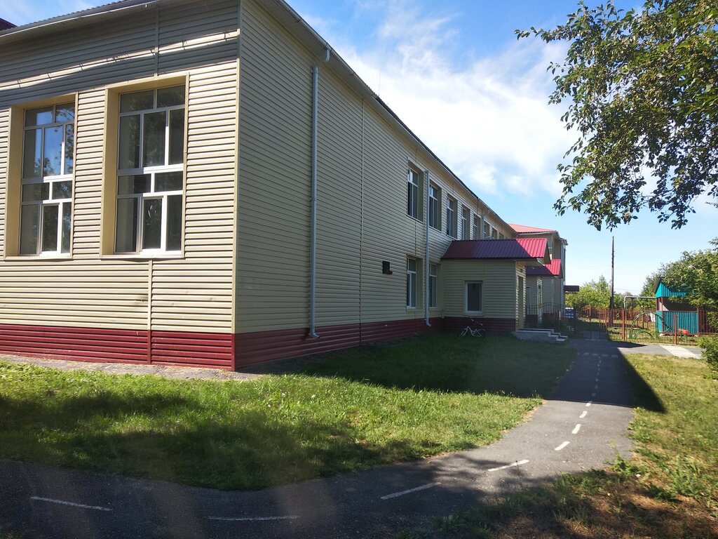 Anıt levhası, anıt taş Согретые Сибирью в честь подвига Юргинцев, Tümen (Tiumenskaya) oblastı, foto