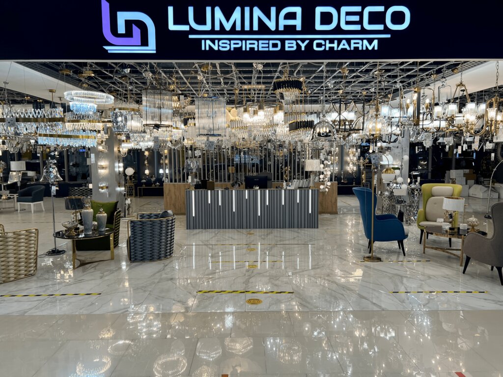Lamba ve avize mağazaları Lumina Deco, Moskova, foto