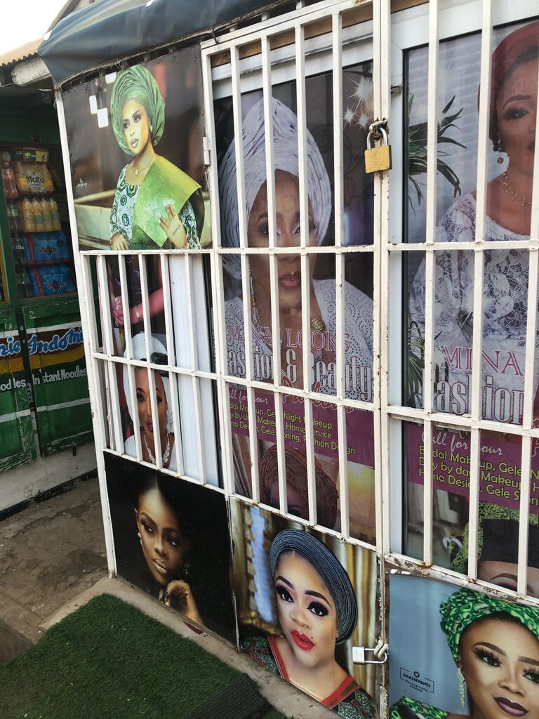 Güzellik salonu Mina looks, Dünya, foto