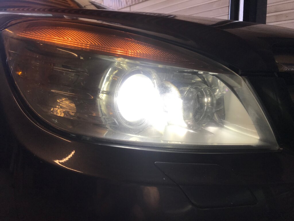 Otomotiv aydınlatma Xenon, Belgorod, foto