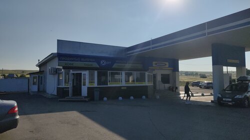 Benzin istasyonu Hort, Saratovskaya oblastı, foto