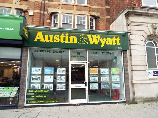 Arazi dizisi Austin & Wyatt Sales and Letting Agents Southampton, Southampton, foto