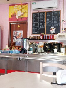 Antikrizisnoye Kafe (Uglichskaya Street No:16/1, Myshkin), kafe  Myşkin'den