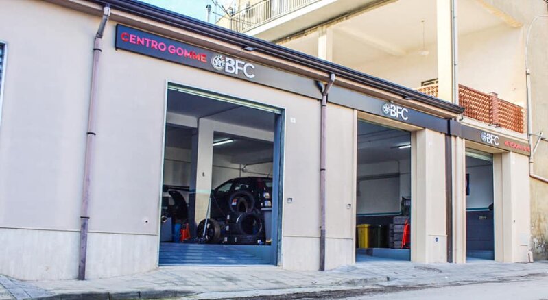 Jant ve lastikçiler Bfc Centro Gomme - Revisioni Auto, Sicilya, foto