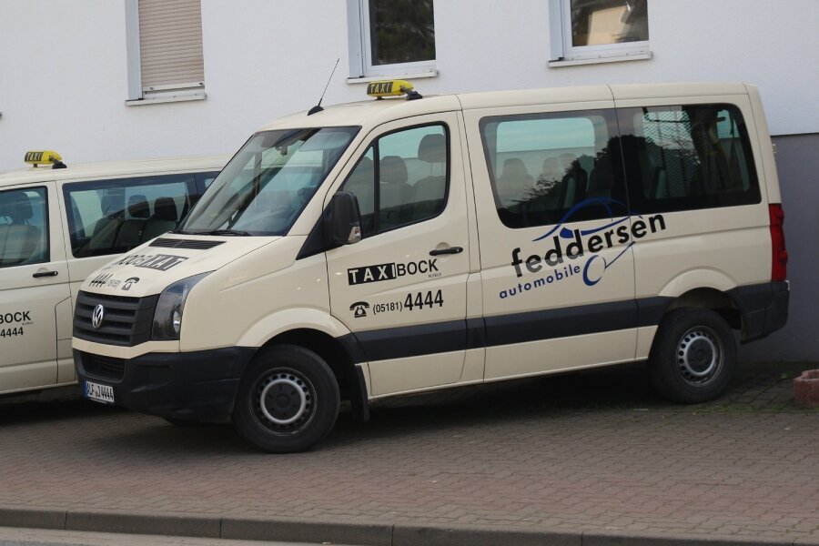 Taksi Taxi-Bock-Alfeld, Aşağı Saksonya, foto