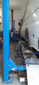 Aymet (Евпаторийское шоссе No:23, Саки), otomobil servisi  Saki'den (Sak'tan)