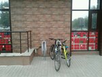 Велопарковка (Krasnoarmeyskaya ulitsa No:15), bisiklet park yerleri  Verhniaya Pyşma'dan