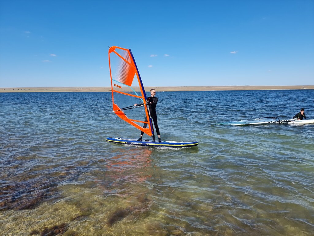 Rüzgar sörfü WindBase, Kırım Cumhuriyeti, foto